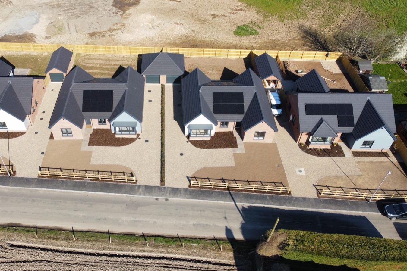Old Main Road - Pygott & Crone Estate Agents